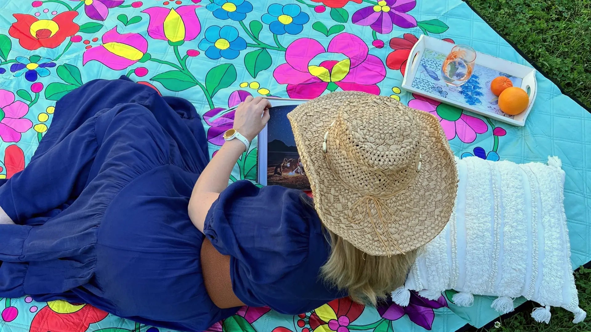 Ultimate Guide to the Best Picnic Blanket with Modern Features – Nap ...